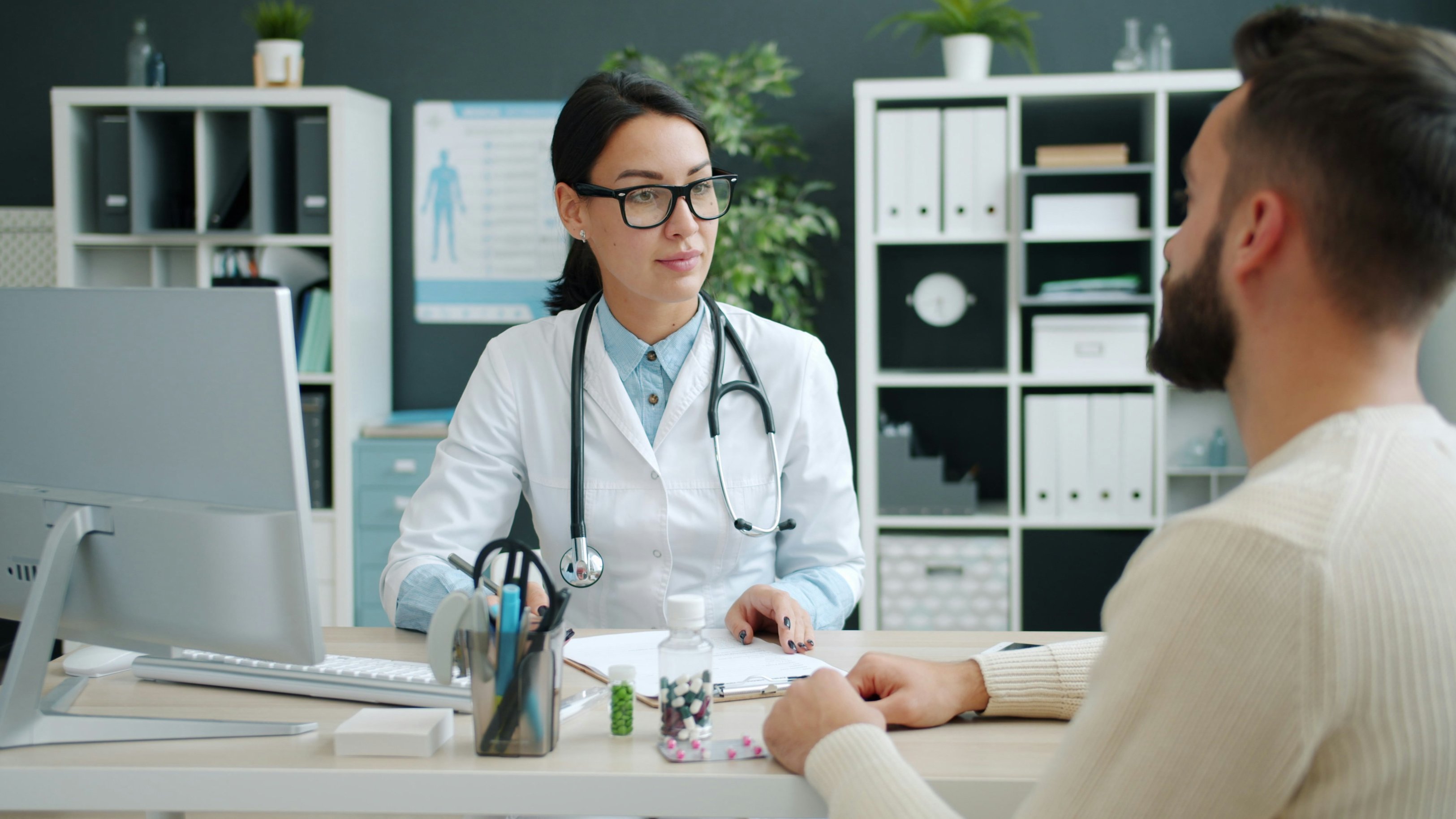 Healthcare: Contact Center Solution for Microsoft Teams | Luware